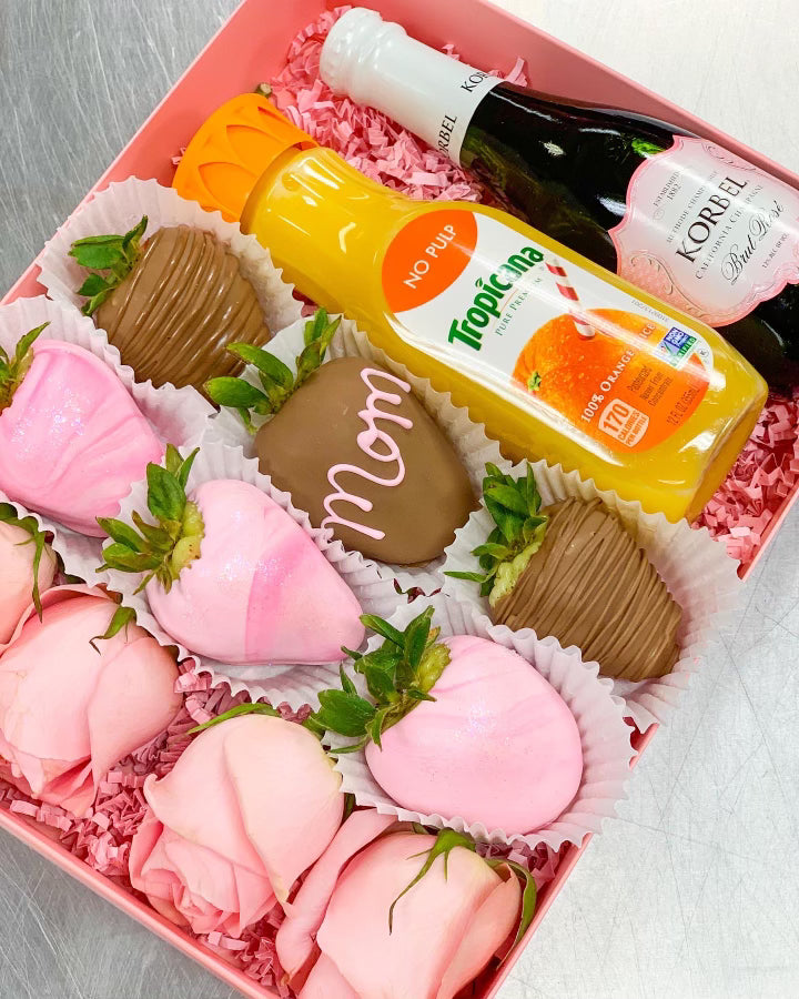 Large Pink Box w/ Clear Top – Sweet Tooth Candy Buffets